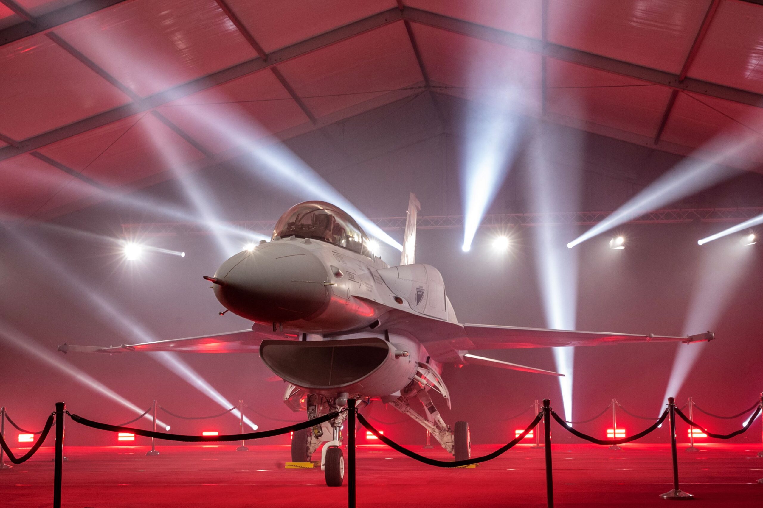 Royal Bahraini Air Force receives first F-16 Block 70 from Lockheed ...