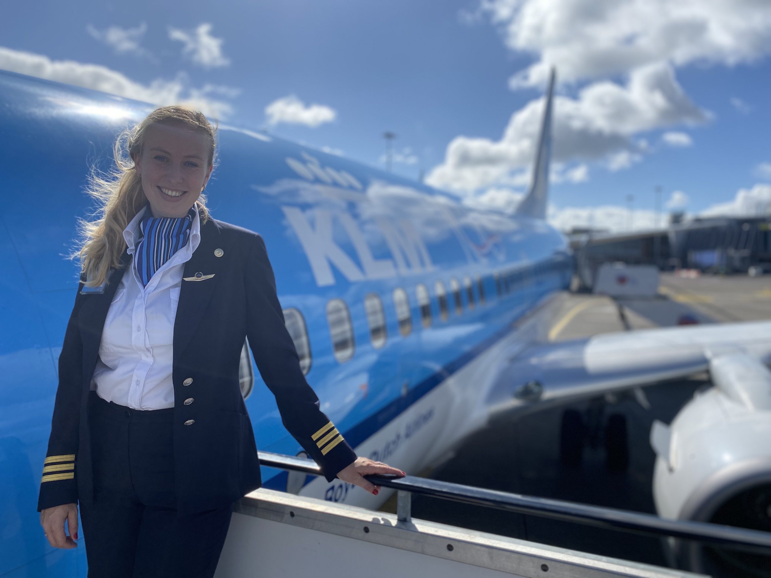 Inspiring the next generation of women onto the flight deck - AGN