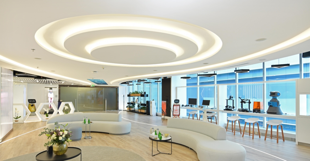 Emirates opens aviation innovation centre at headquarters - AGN