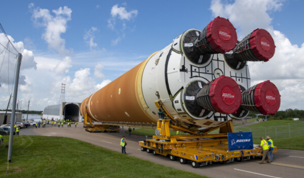 Boeing delivers second stage of SLS rocket to NASA - AGN Boeing ...