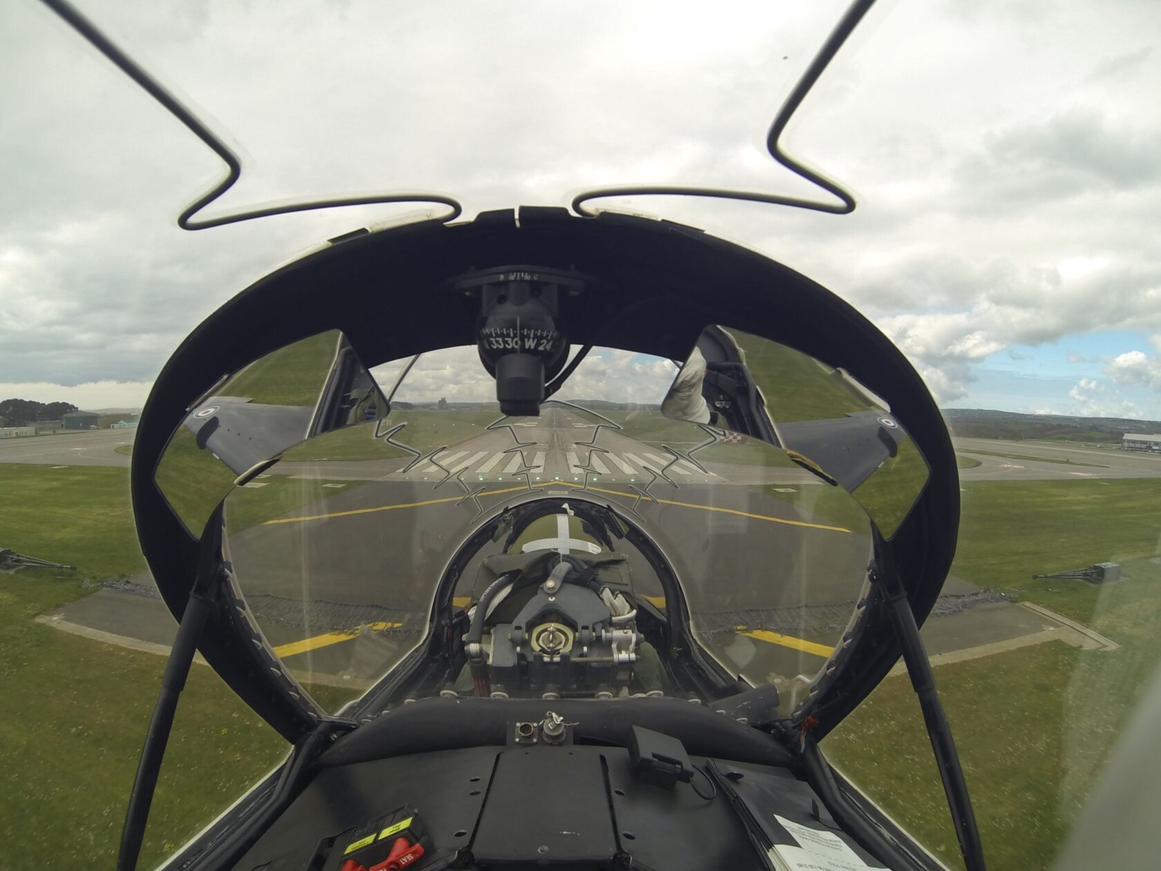 Hawk turns 50 – best-selling jet trainer ‘from the cockpit’