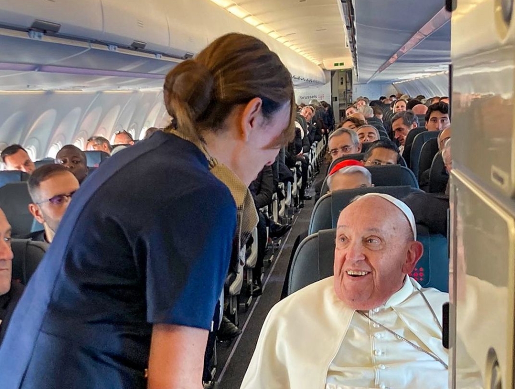 Pope delivers in-flight press conference