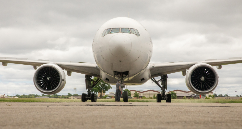 NASA Boeing 777 arrives in Waco for modifications - AGN