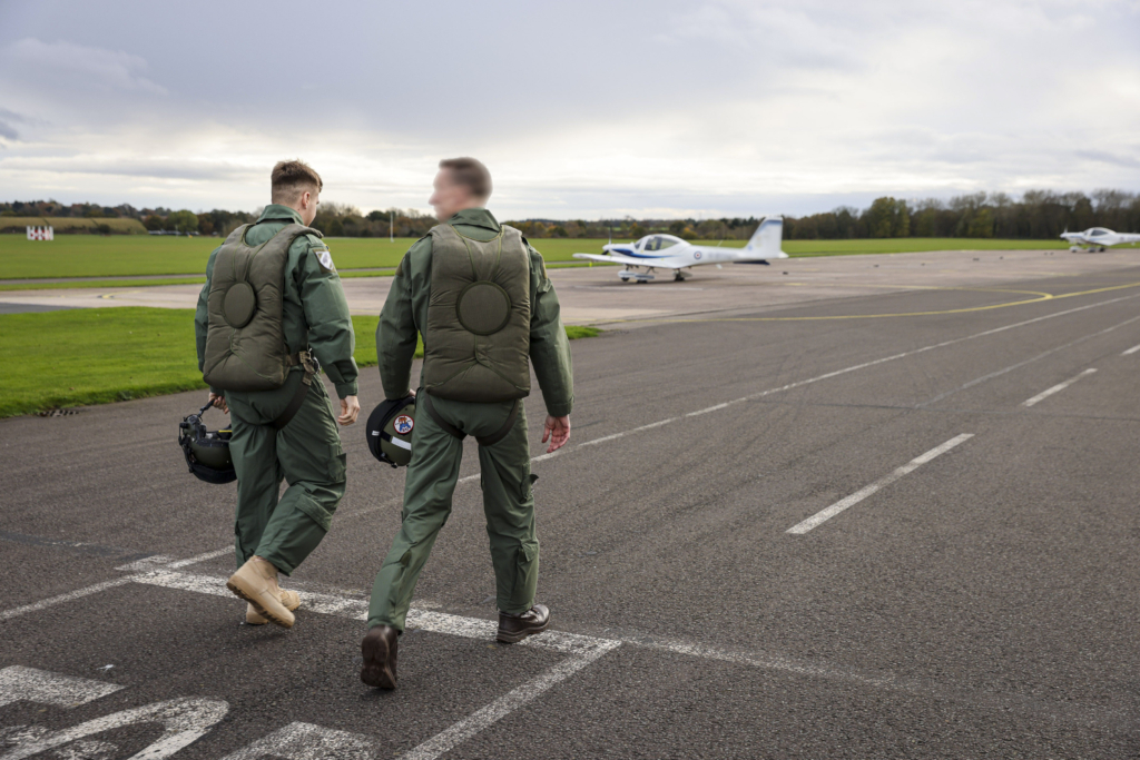 How many Ukrainian pilots has the UK trained? - AGN