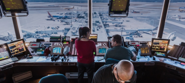 FAA unveils bold plan for “brand new air traffic control system”