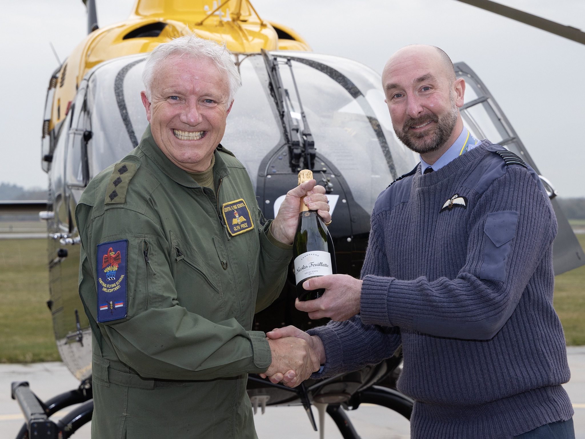 Falklands Helicopter pilot retires from the Defence Helicopter Flying ...