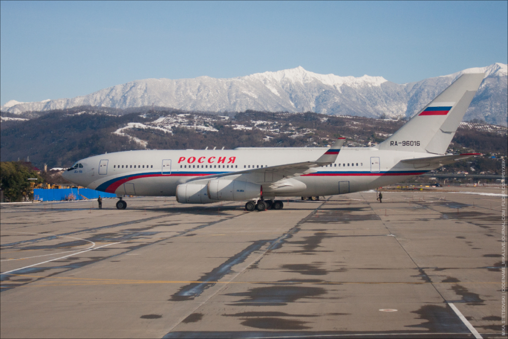 Putin’s luxury presidential Il-96 aircraft lands for Trump summit
