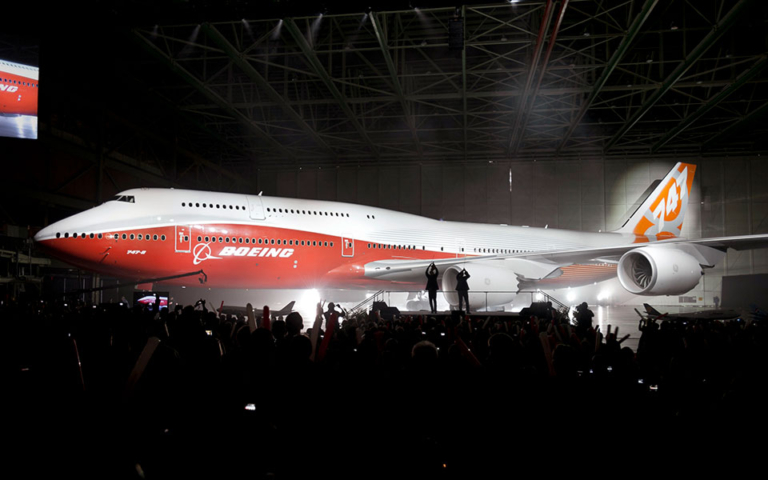 Boeing revives 747-8 as a luxury business jet