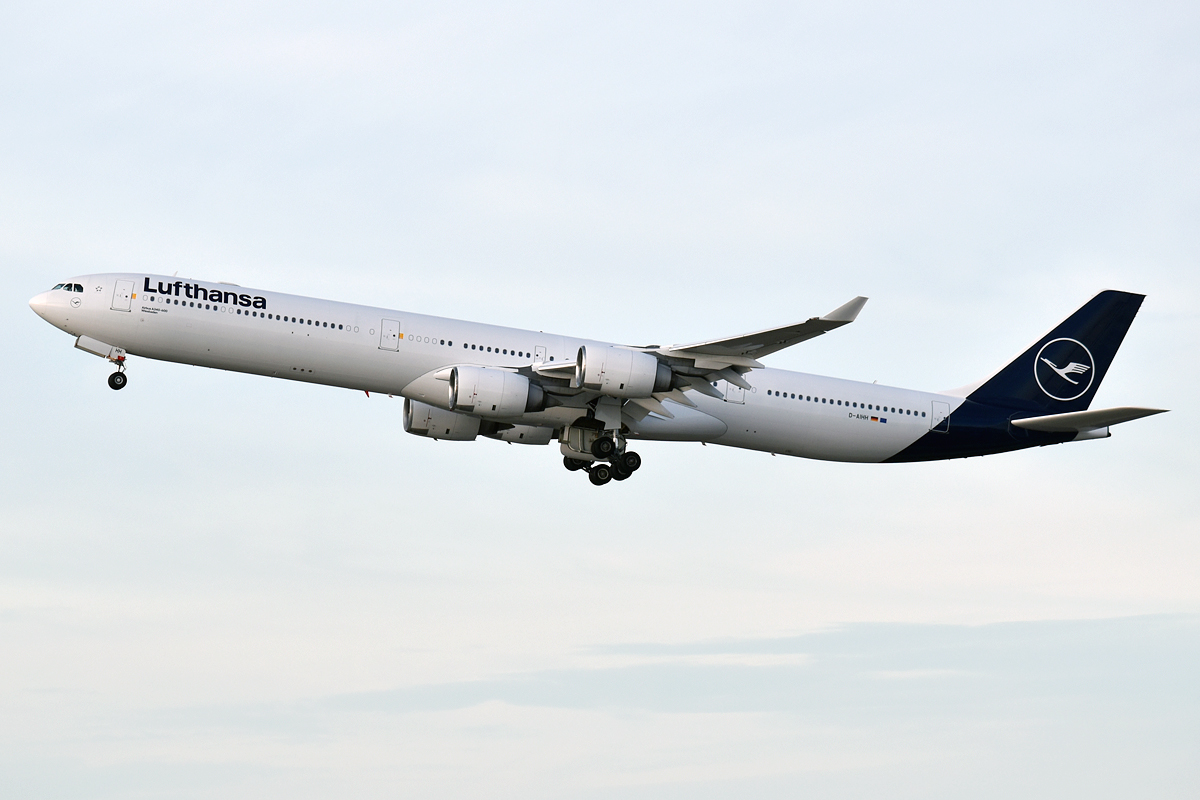 Lufthansa schedules A340-600 for summer '26 amid 777X delivery delays