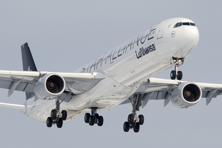 Lufthansa schedules A340-600 for summer '26 amid 777X delivery delays