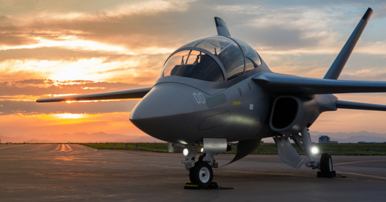 New US Navy jet trainer: The contenders to replace T-45 Goshawk