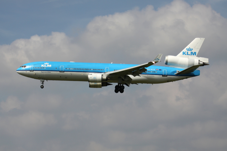 How many operational MD-11 are left?