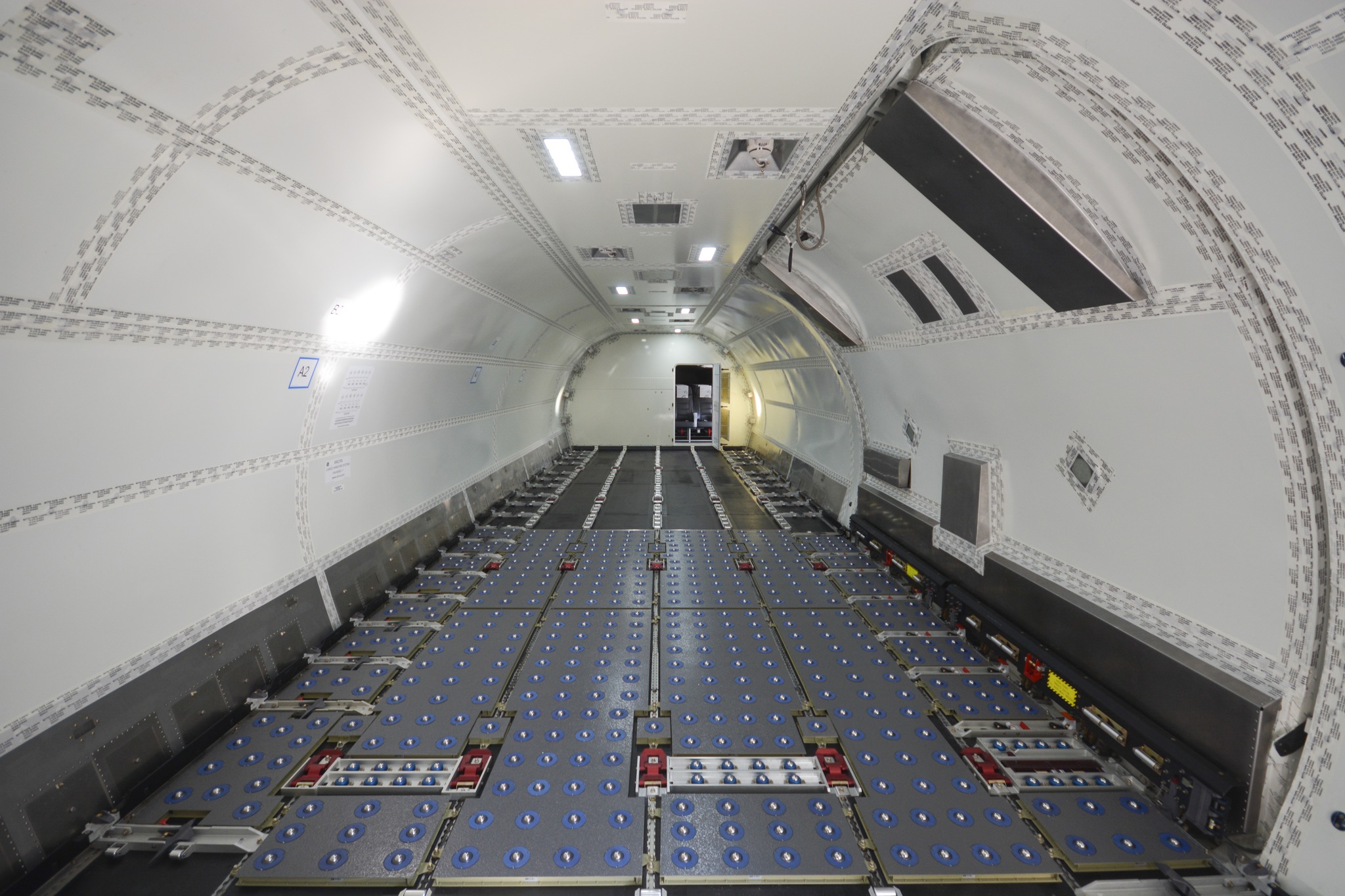 Air Inuit receives the world’s first Boeing 737-800 combi