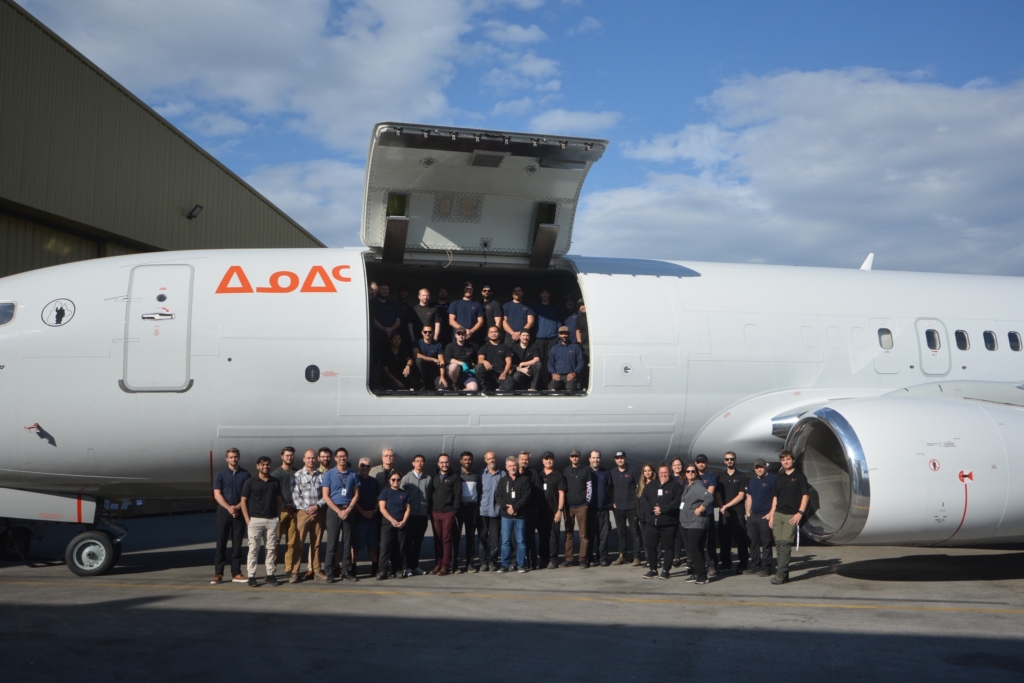 Air Inuit receives the world’s first Boeing 737-800 combi