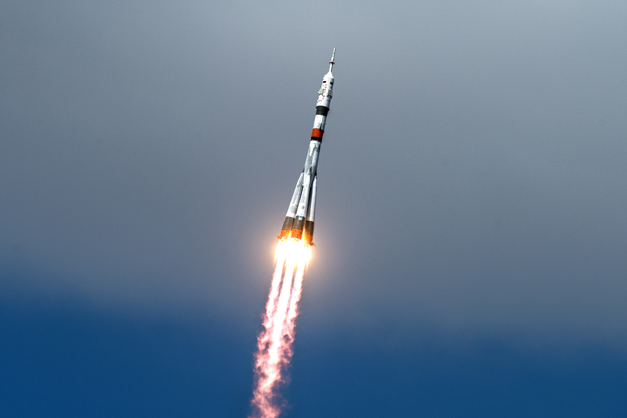 Russia's Soyuz reaches ISS but blows apart Baikonur launch pad