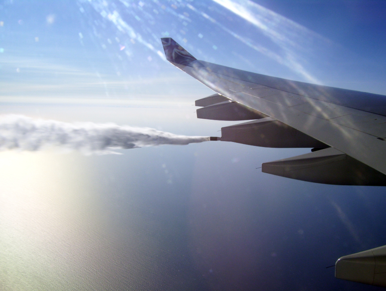 Fuel dump: Which aircraft can dump fuel and how does it work?