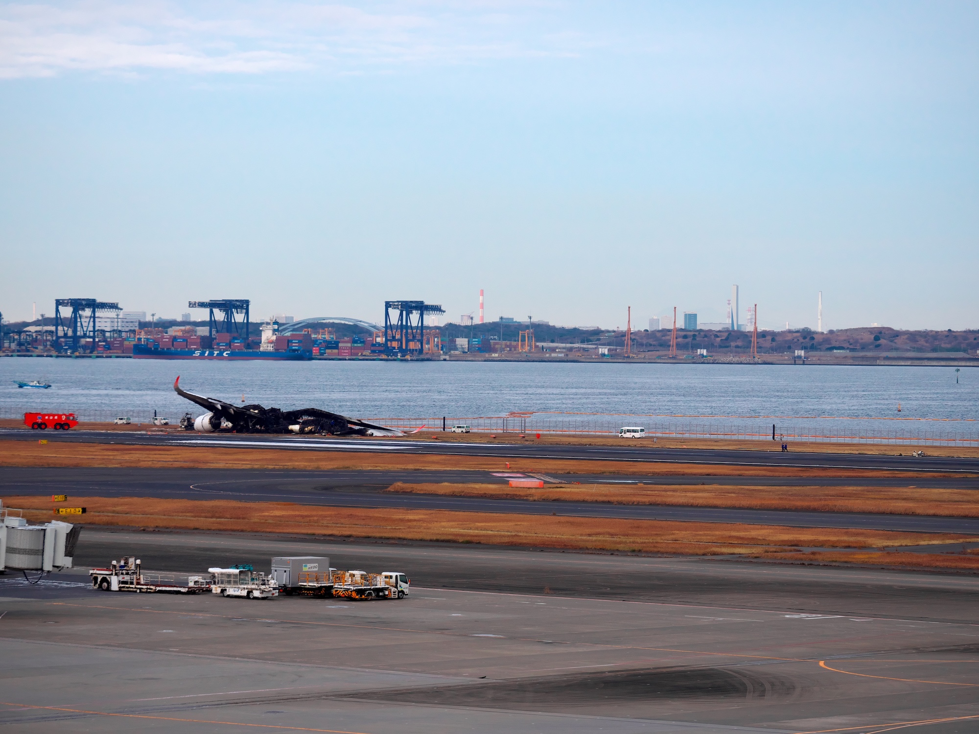 2024 Haneda Airport crash: JTSB studies moonless night visibility