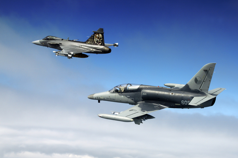 Czech government blocks transfer of L-159 'drone hunter' aircraft to ...