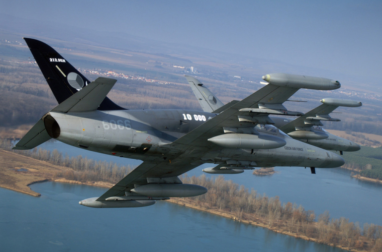 Czech government blocks transfer of L-159 'drone hunter' aircraft to ...