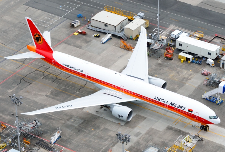 Why Boeing 777 wings feature those distinctive black stripes
