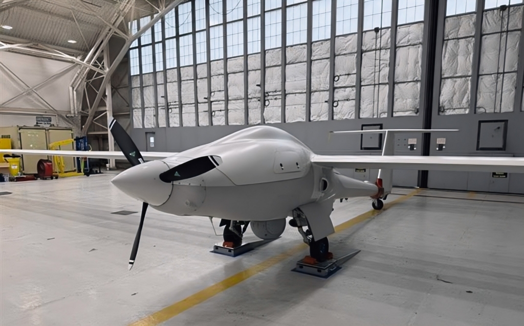 This reconnaissance drone just set a new 60-hour endurance record
