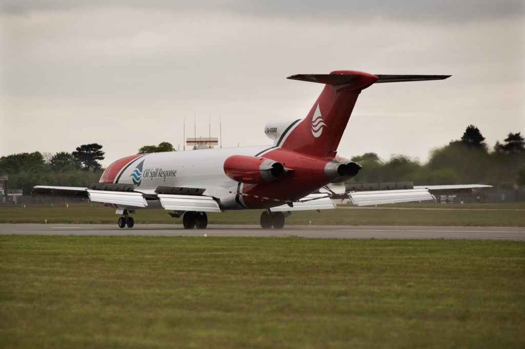 Specialist oil spill response Boeing 727 makes rare landing