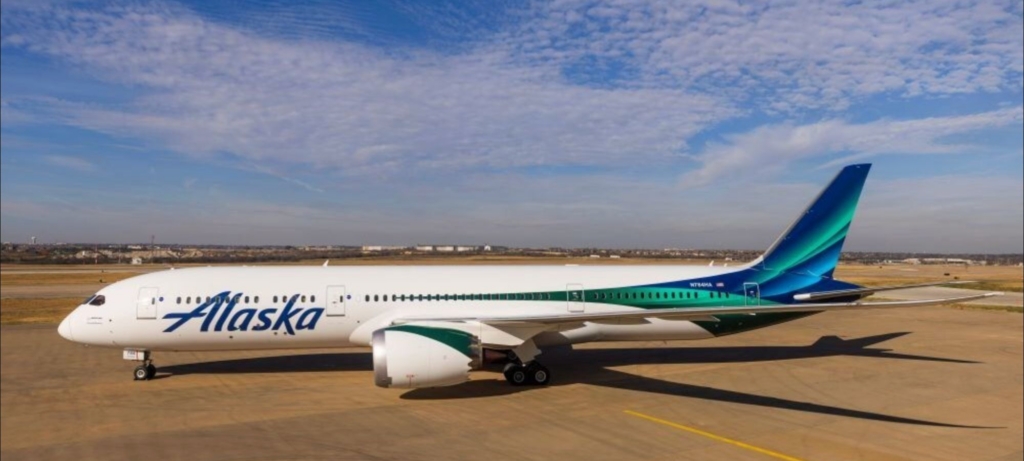 Alaska Airlines Boeing 787 touches down at London Heathrow